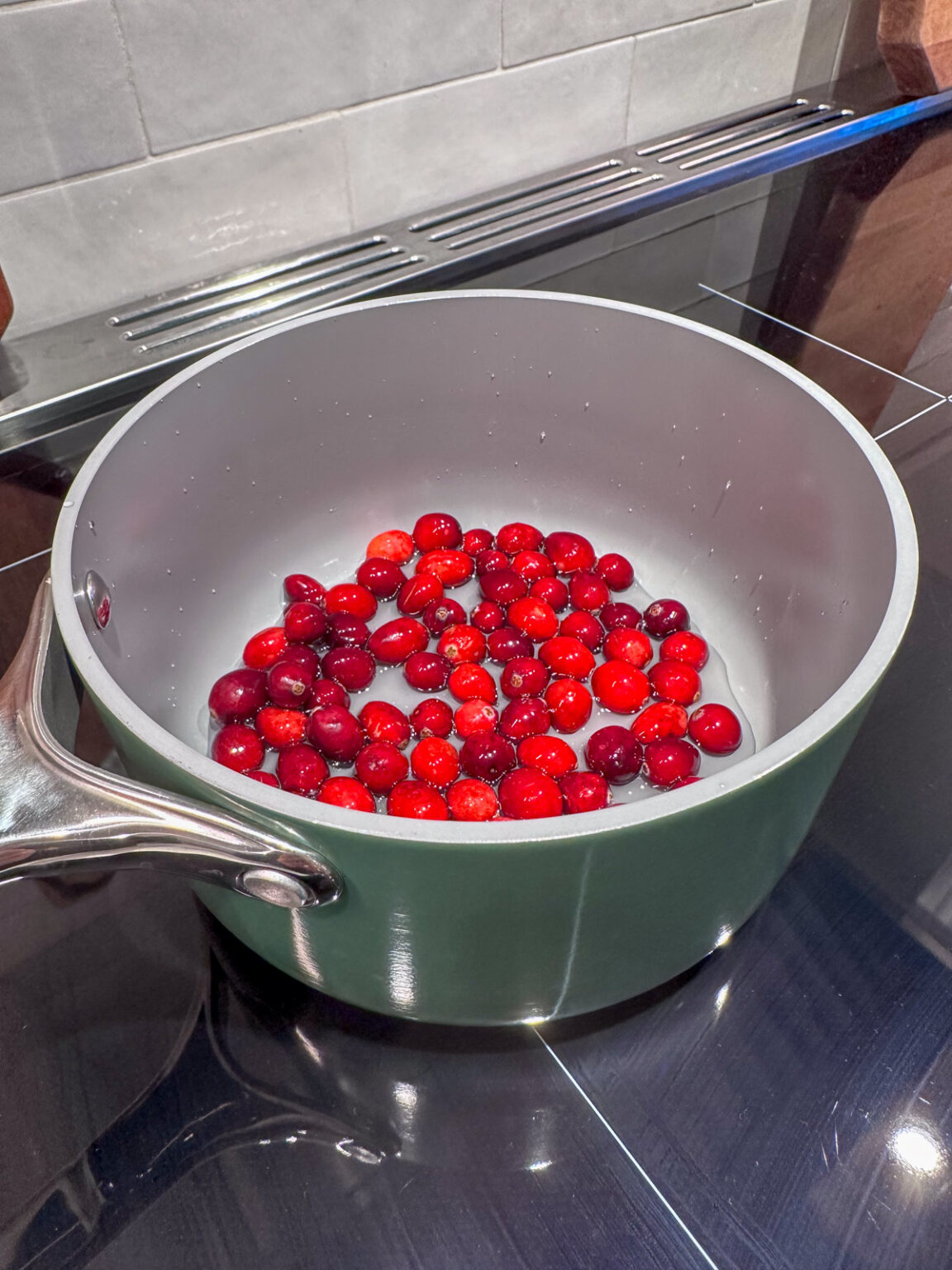 Christmas Cranberry Cocktail • Kath Eats